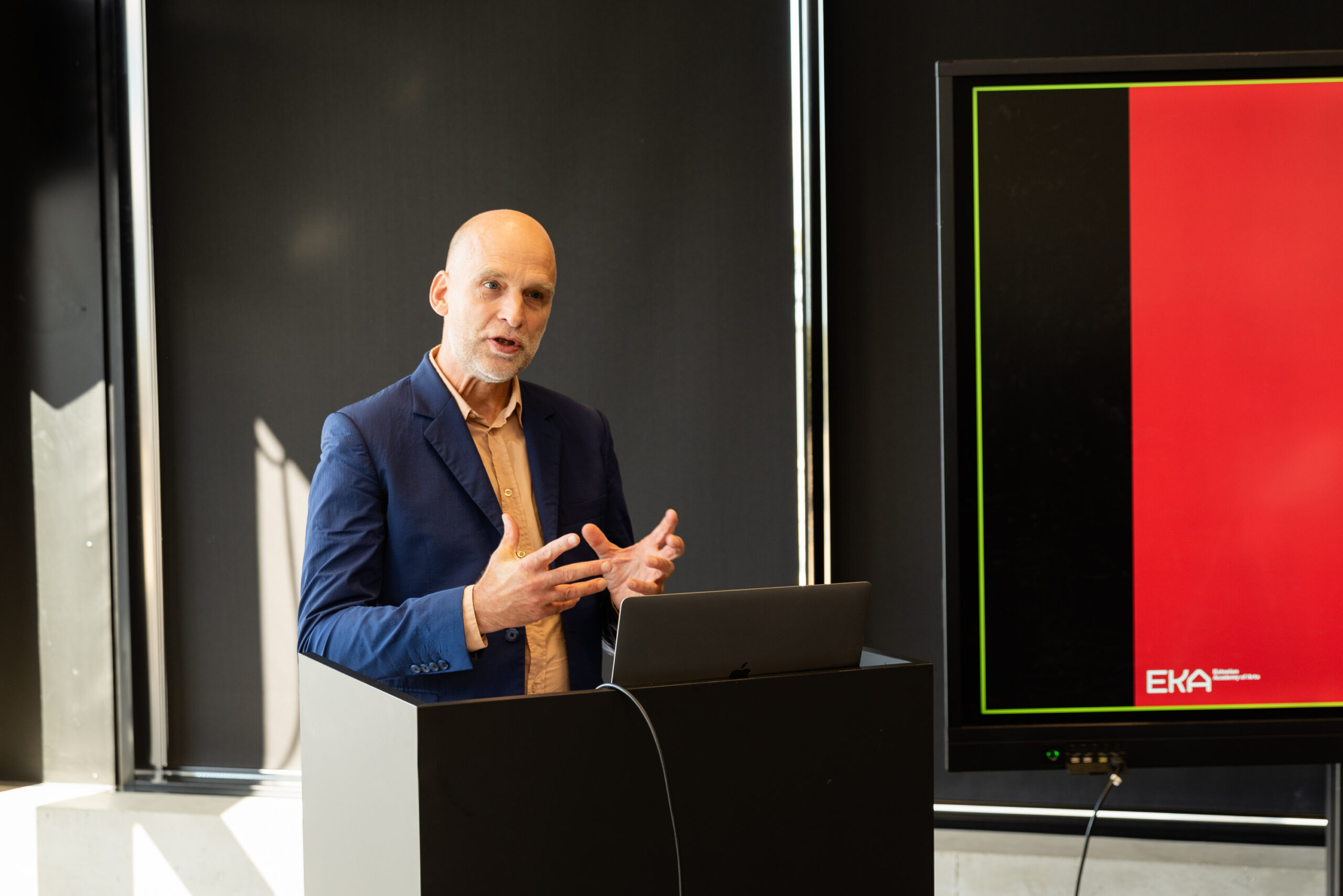 Roemer van Toorn defended his doctoral thesis — Estonian Academy of Arts