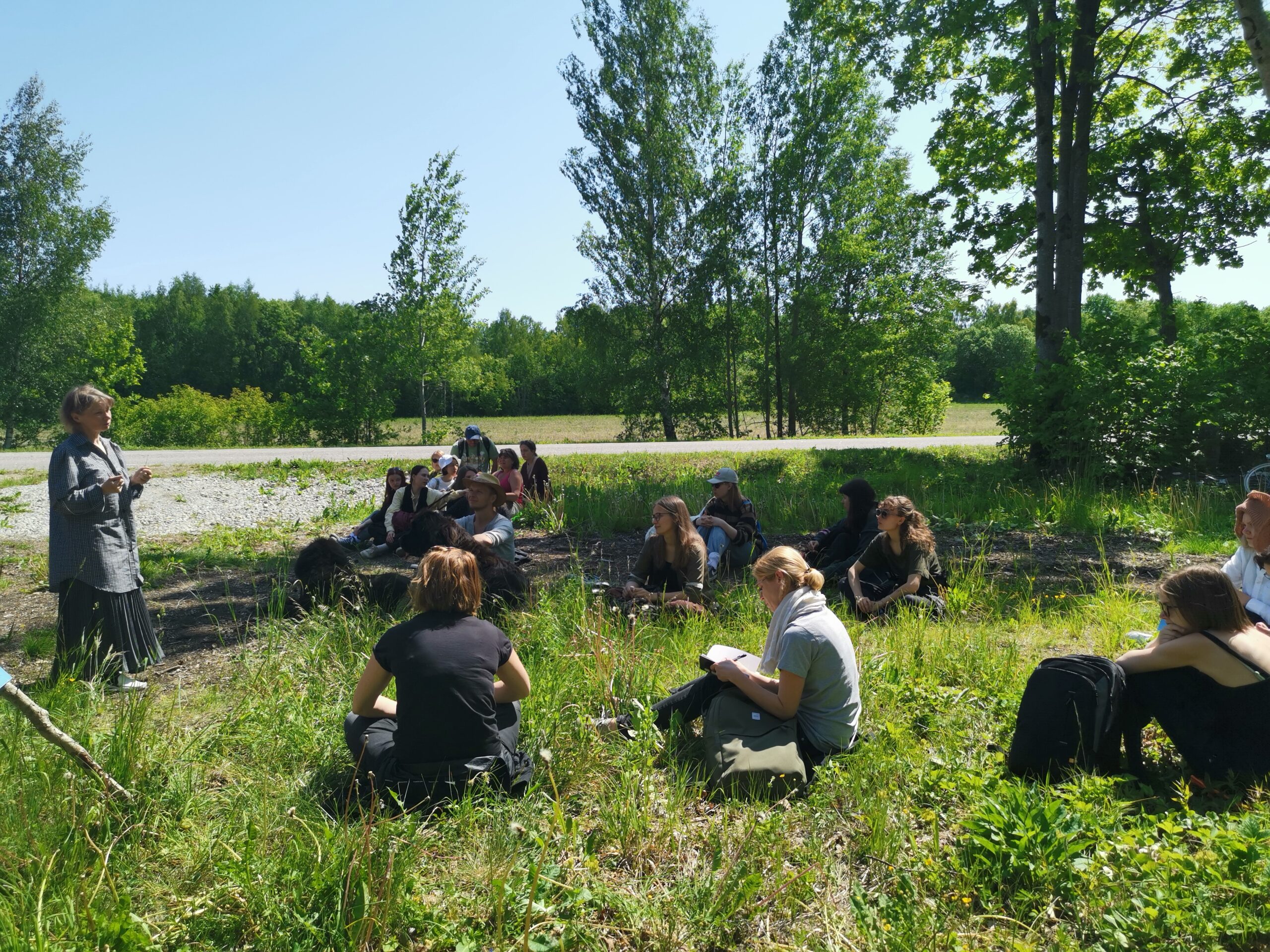 Puisniidu suvekool Abrukal — Eesti Kunstiakadeemia
